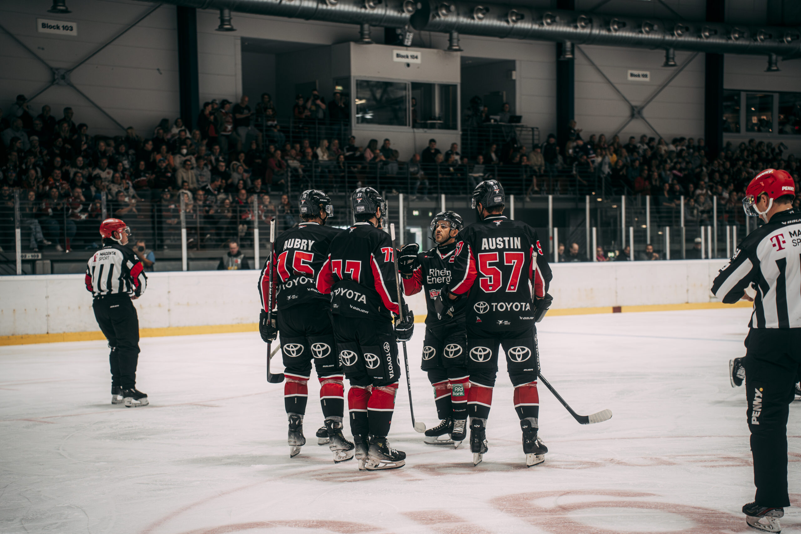 2:1-Testspielerfolg über Löwen Frankfurt - Louis-Marc Aubry mit ...