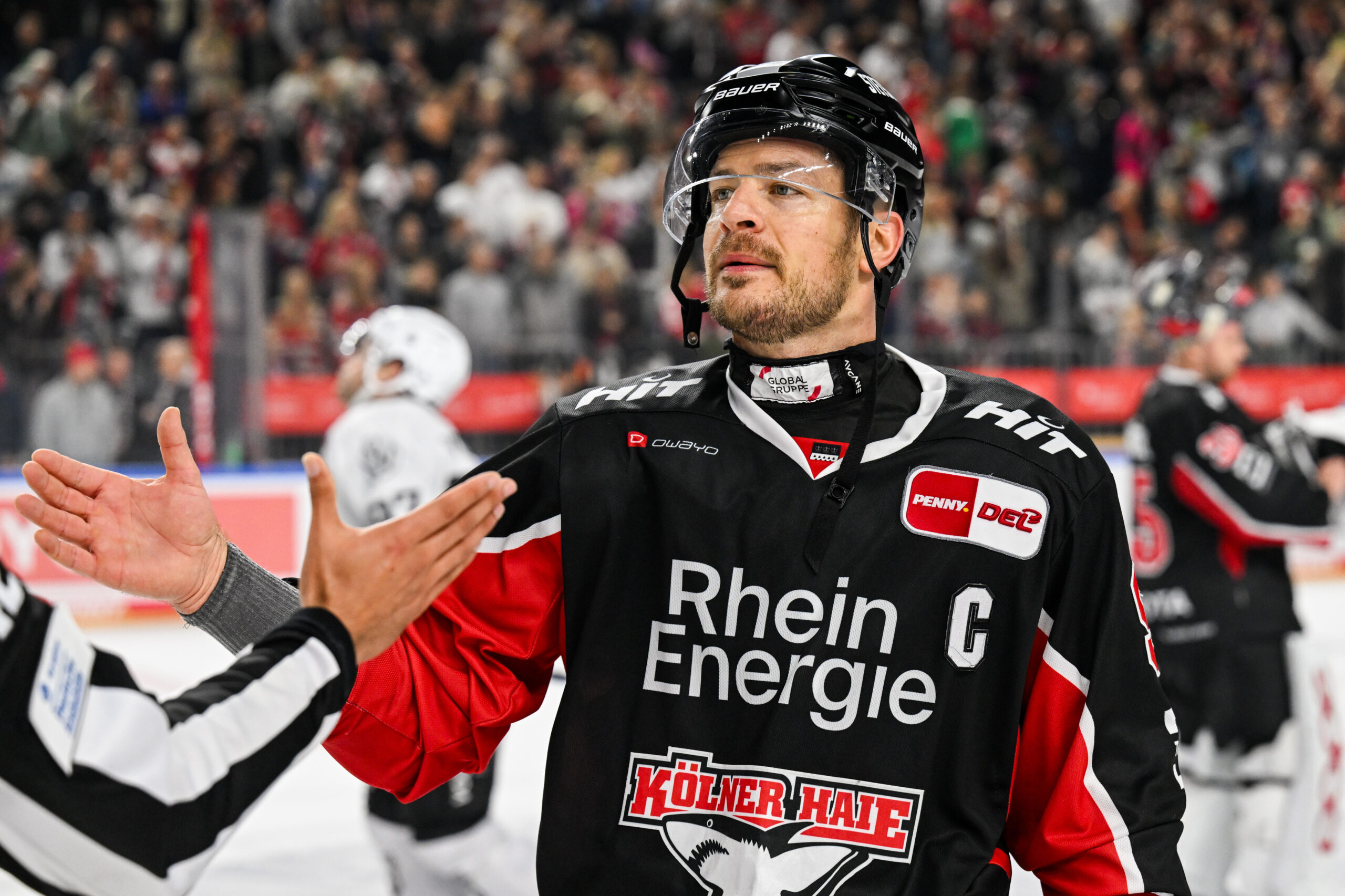 Moritz Müller mit 1.093 DEL-Spiel - Aufstieg in All-Time Top 3 | Haie.de