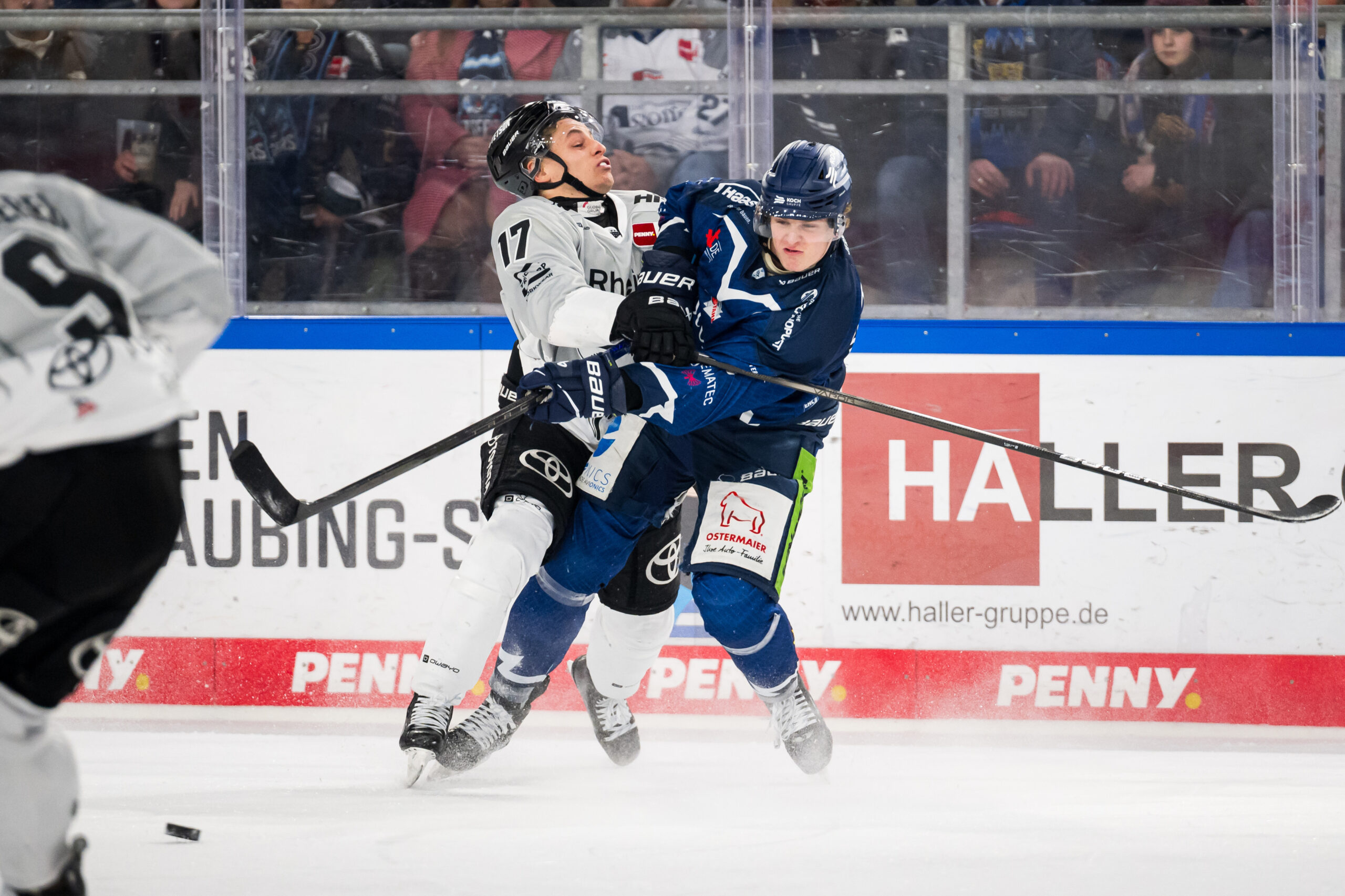 Niederlage in letzter Minute - Haie unterliegen 3:4 in Straubing | Haie.de